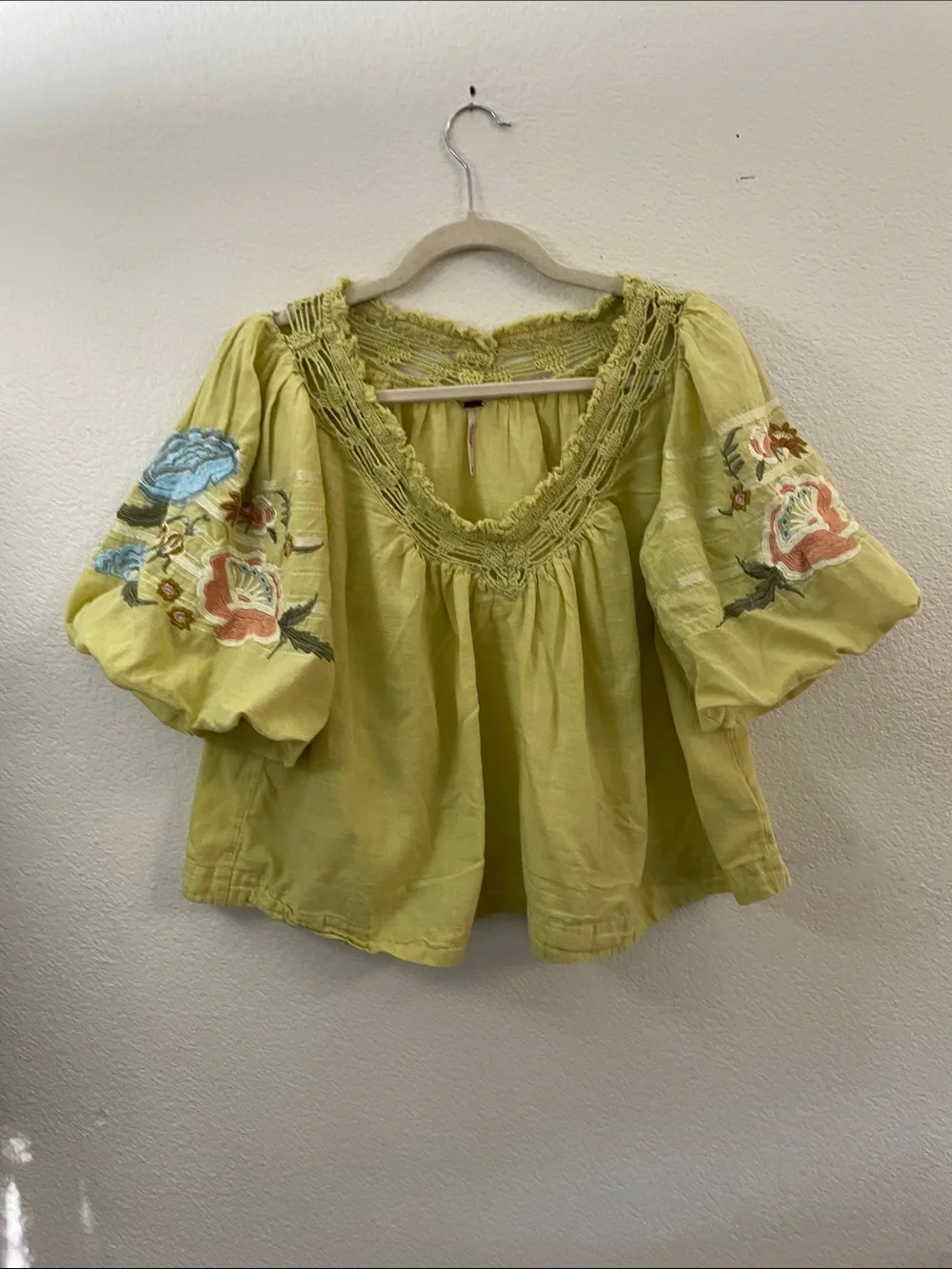 Free People | Tops | Free People Cropped Embroidered Lime Green 0 ...